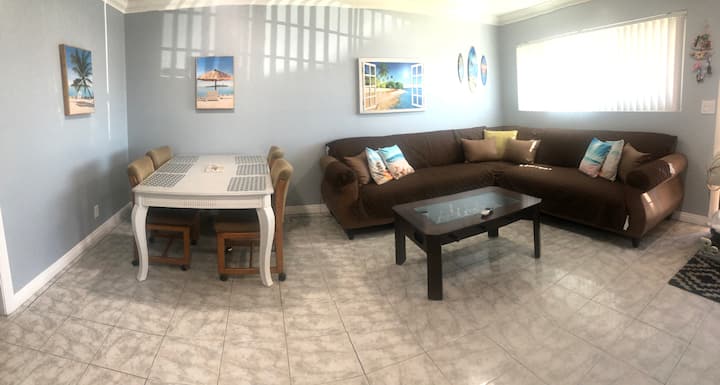 #3 Private Room W/half Bathroom 2min Drive 2 Beach - Oxnard, CA