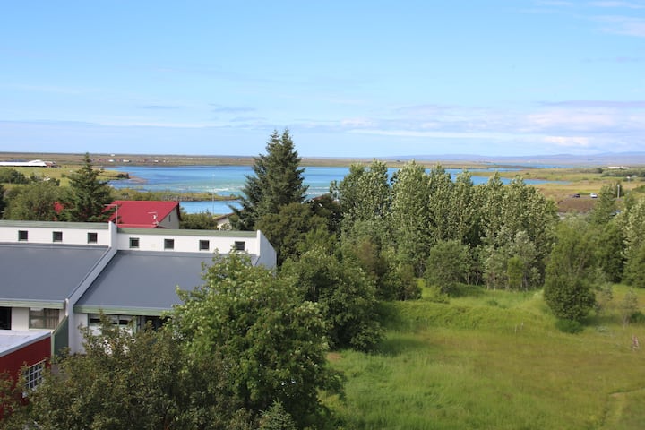 Beautiful House In Lovely Setting - Selfoss