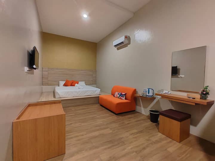 Durian Hill Villa @ Deluxe King Room - Gua Musang