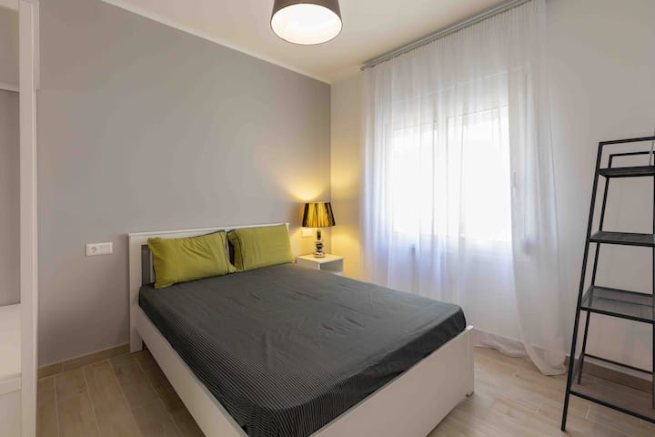 Luxury Cozy Appartment In The City Center - Rodosz