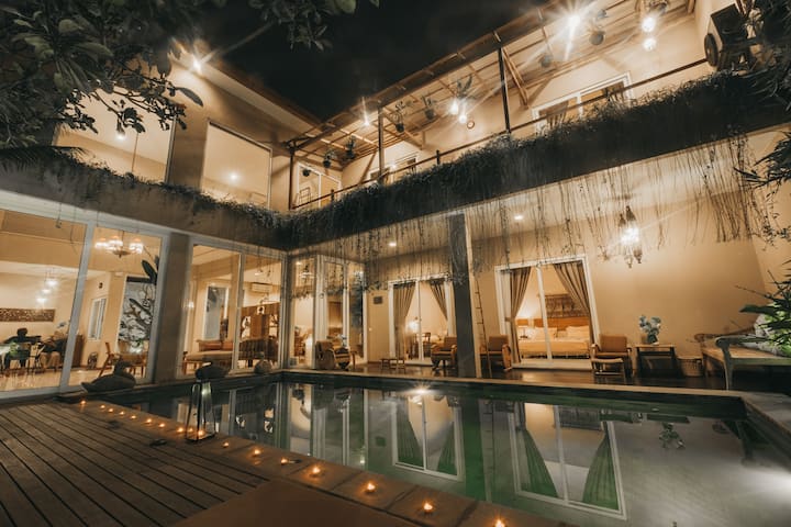 W Villa Mertanadi, Seminyak - Kuta