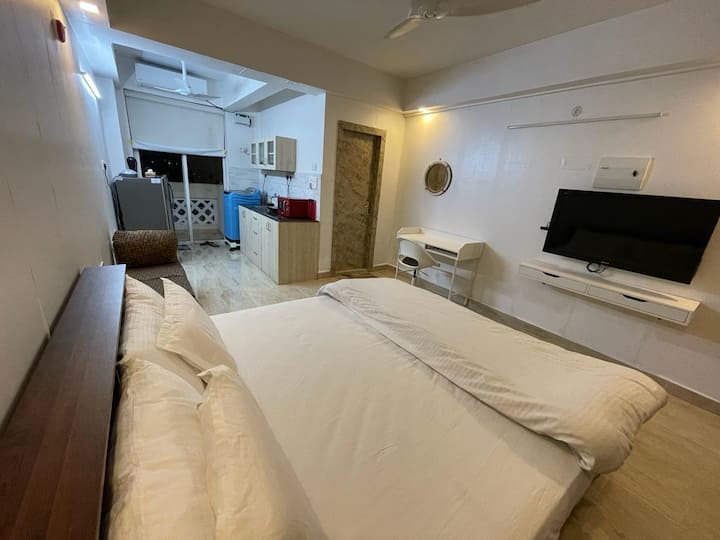 Vista Vibes -Centrally Located Studio Apt - Chennai