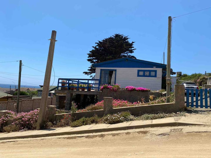 Casa Con Vista Al Mar Y Cerca De Playa La Poza - El Quisco