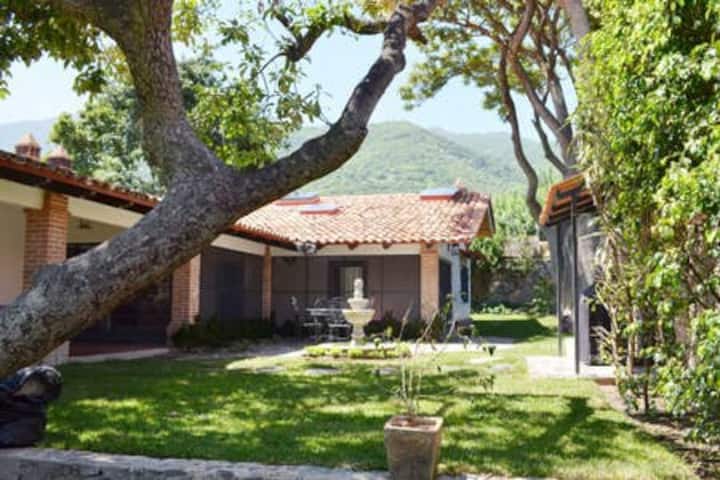 'Galeanas' - Restored Hacienda Elegance (Central) - Ajijic