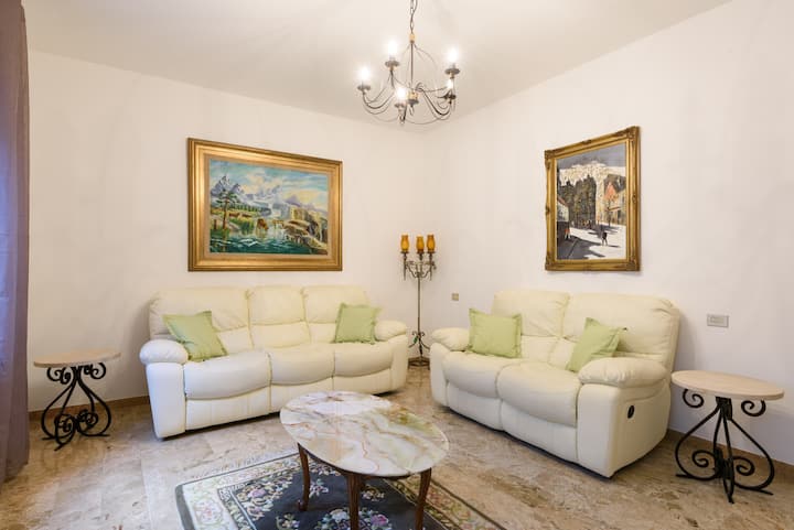Beautiful 3 Bedroom Apartment In Center With Ac - Montepulciano