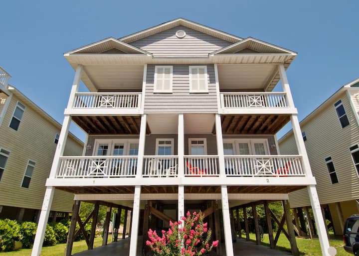 Relax In Our Pleasure Island Duplex - Carolina Beach, NC