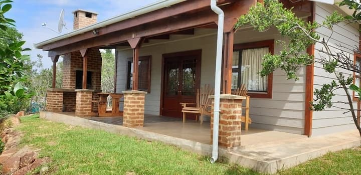 Kiepersol Cottages - Cottage A - East London