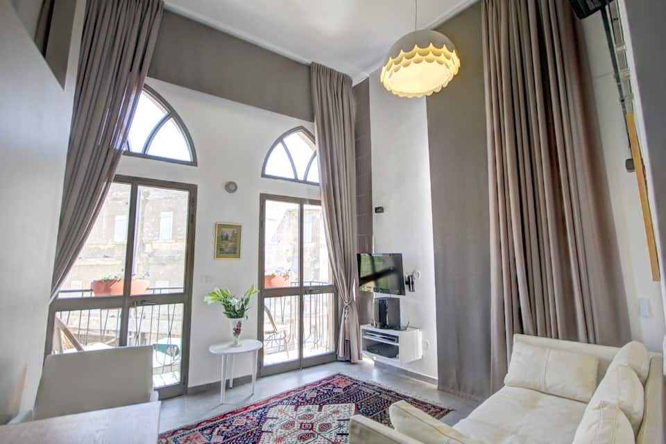 Israel Vacation Rentals (5 out of 5) - Airbnb