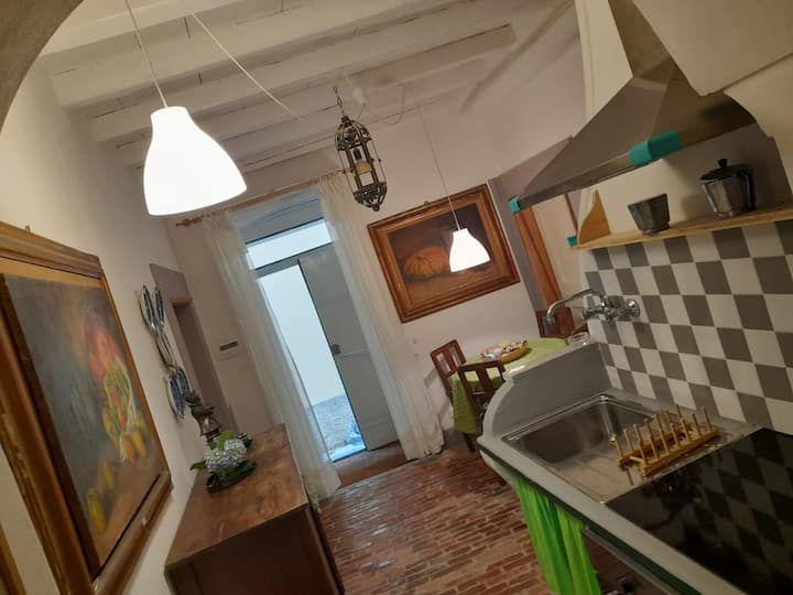 Appartamento In Centro Paese - Moneglia