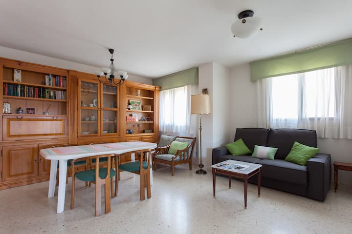 Suite Independiente Con Gran Salón Y Terraza - Benidorm