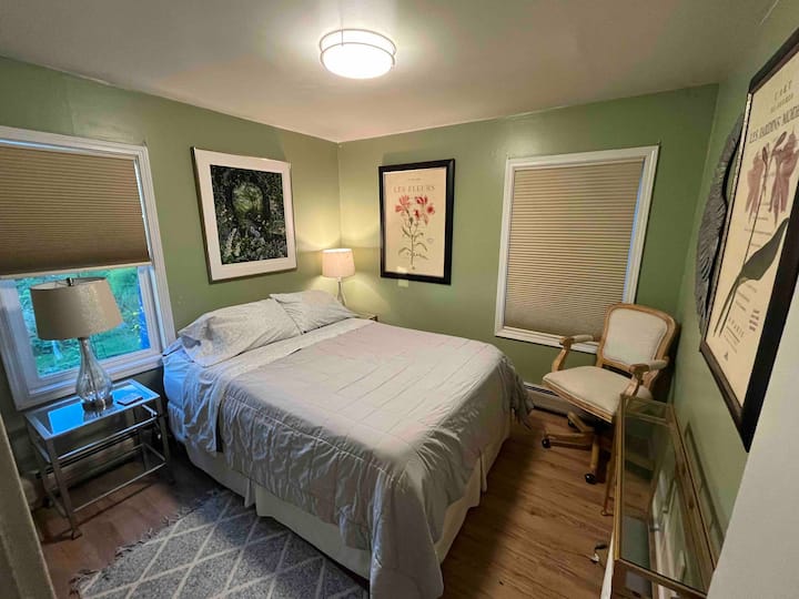 Centrally Located Stylish 1br - Parking & Laundry - Anchorage, AK