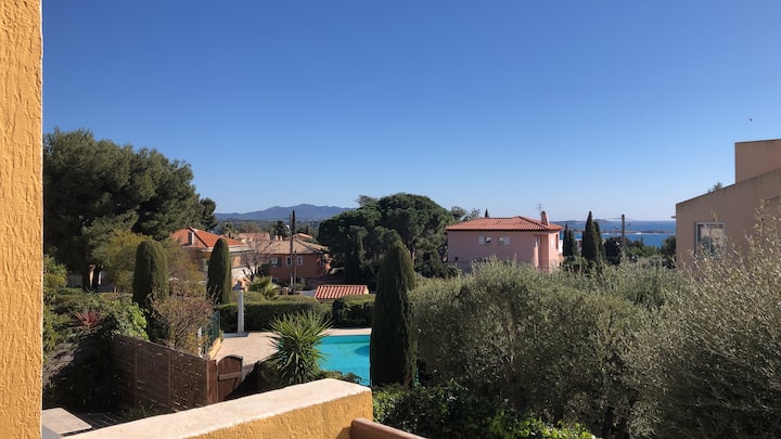 3 Chambres - Vue Mer - Terrasse - Piscine - Le Castellet