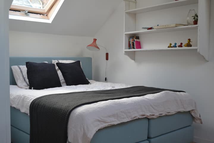 Design Room In The City Centre Of Antwerp - Anversa