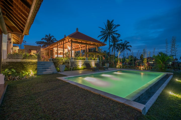Tunjung Putih Villa With Private Pool - Ubud