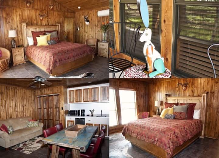The Lodge...upscale Private Cabin - Uvalde, TX