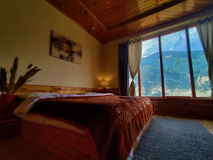 Deluxe Room With Waterfall View & Private Balcony - マナリ