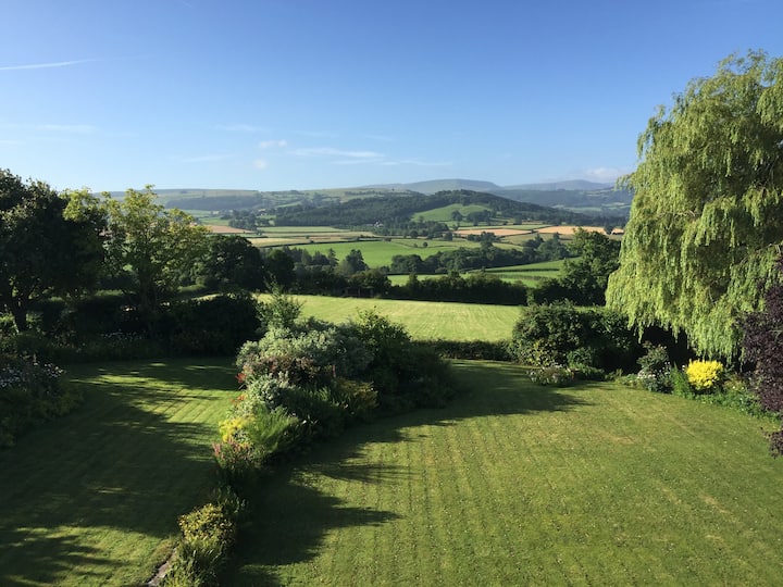 Farmhouse Nr Hay-on-wye & Brecon Beacons Sleeps 6 - Hay-on-Wye