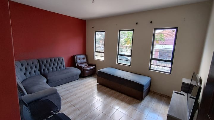 Casa Grande No Centro (3+1dorm./ 2+1banh./ 2gar.) - Botucatu