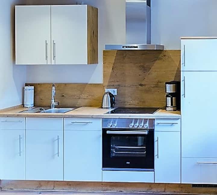 Fewo Für 3 Pers. (40m2) An Denkmalgeschütztem Hof Mit Landhausgarten - Creglingen