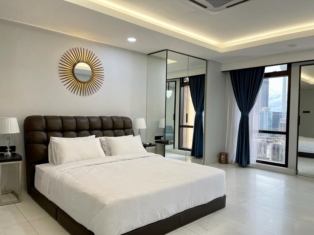 Appartement avec vue sur les tours jumelles de KLCC et la tour de KL ...