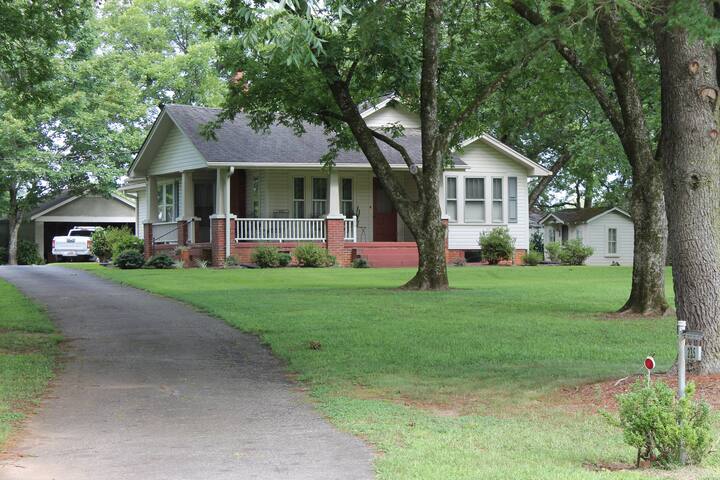 Quaint country home near Clemson - Houses for Rent in Six Mile, South ...