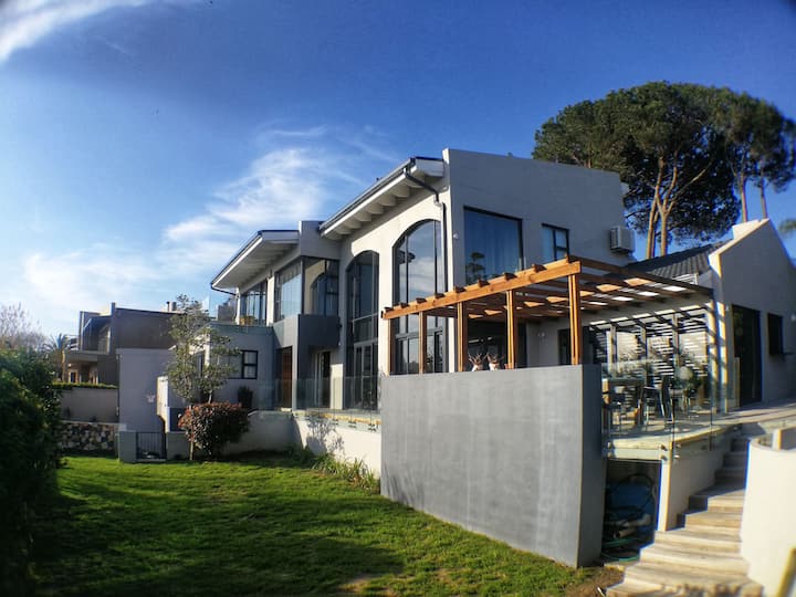 The Light House - Somerset West