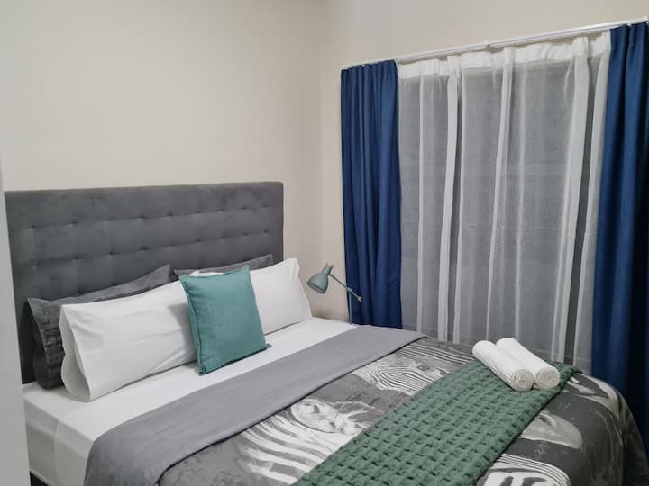 Immaculate 2 Bedroom Unit, Inverter & Complex Pool - Midrand