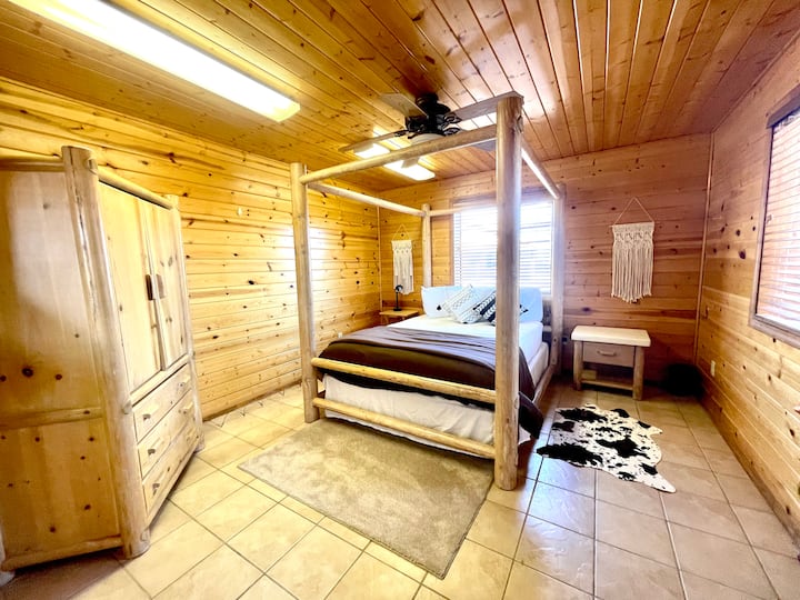 Rustic Barn Guest Apartment Near Sedona - Camp Verde, AZ