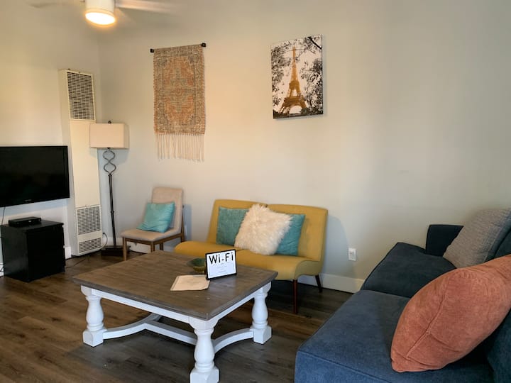 Beautiful Apartment Close To Downtown Reno Nevada - Reno, NV