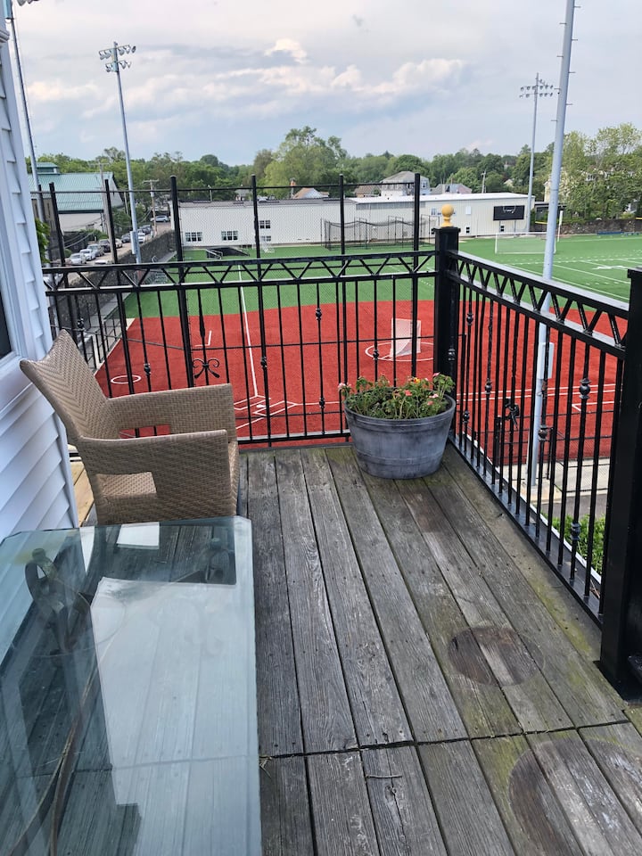 Wrap Around Deck With Sunset View. - Newport, RI