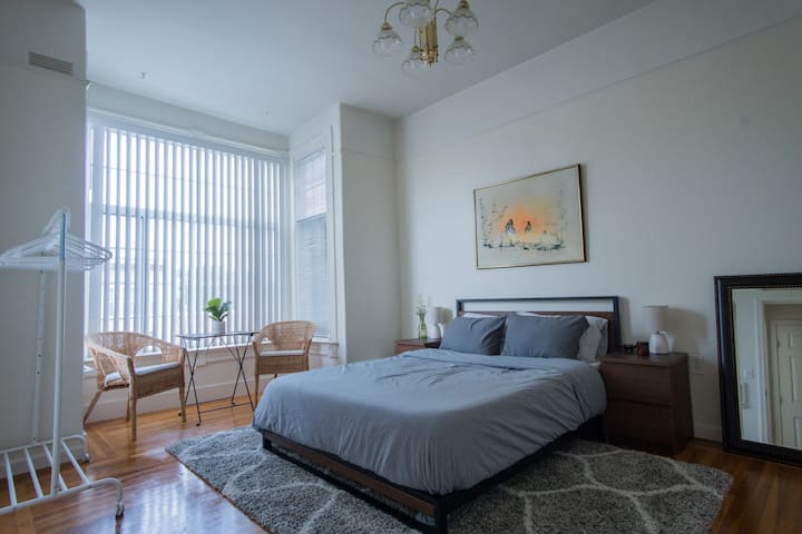 Private Stylish Apartment In The Heart Of Mission - San Francisco, CA