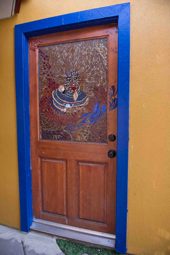 Beautiful One Bedroom Guest House; Sleeps 4 - Phoenix, AZ