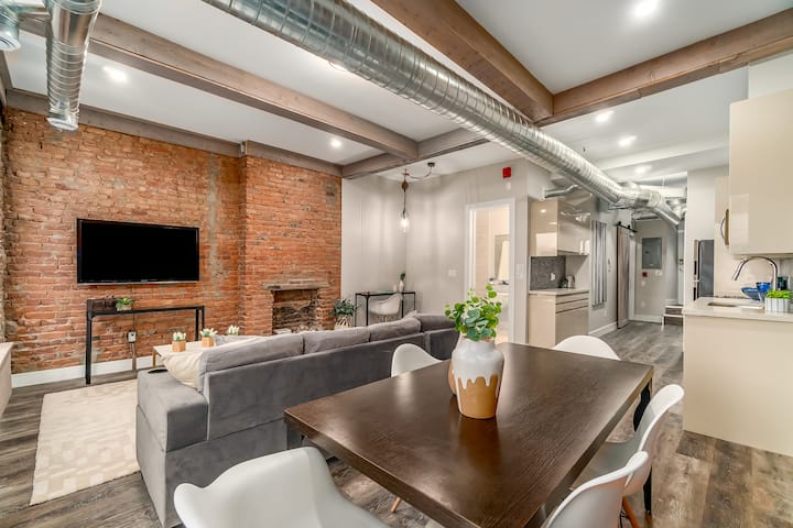 Historic Renovated Flat With Stunning Interior - Hamilton