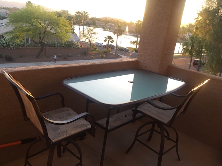 Resort-style Rental With Gorgeous Lake View - Phoenix, AZ