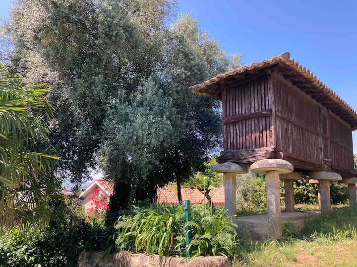 Casa De Pedra Do Outeiro - Braga