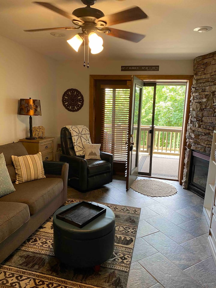 Cozy Mountain Getaway - Blowing Rock, NC