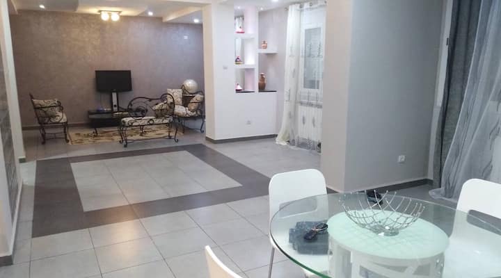 Appartement Neuf, En Ville, Résidence Calme - Tizi Ouzou
