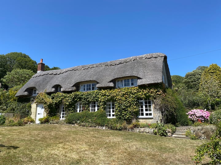 Breakers Sound - Thatched Cottage With Sea Views - Isle of Wight