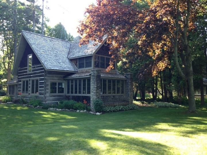 Rocky Bottom Lodge - Baileys Harbor, WI