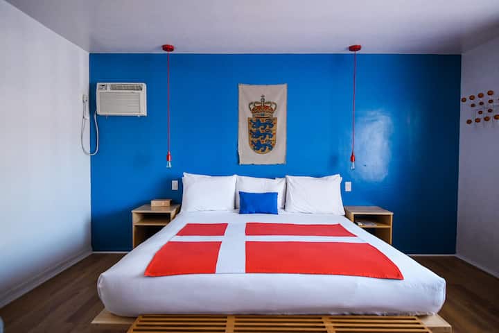 King Room In Boutique Hotel In Center Of Solvang - Solvang, CA