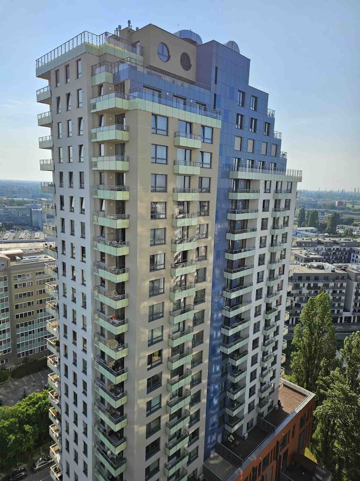 Amazing View-18th Floor-2 Bedrooms Flat - ブラチスラバ