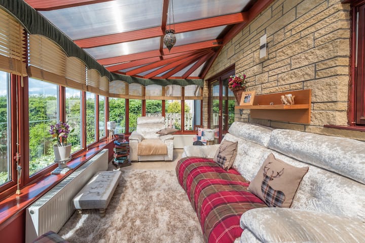 Tranquil Place In Great Location. - Biggar