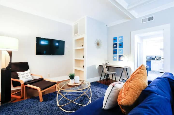 2br The Cardinal | Montrose, Downtown, Med Center! - Bellaire, TX