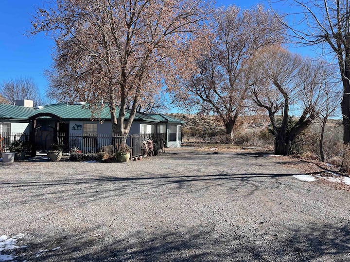 Quiet Country Living - Silver City, NM
