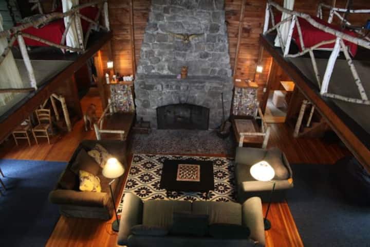 Large 4 Cabin Lakefront Compound With Dock & Boats - 노르웨이