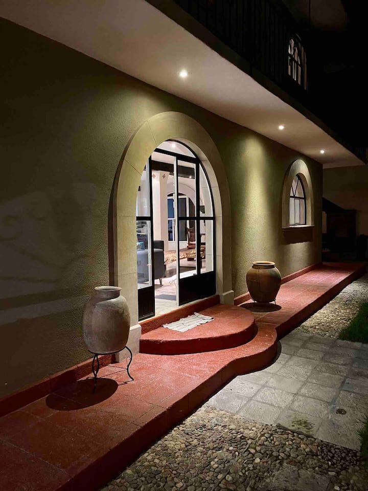 Casa Reyna...  Relaxing For Families Or Friends - San Miguel de Allende