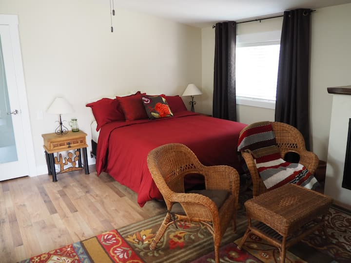 Quiet Getaway In Heart Of Kelowna - Kelowna