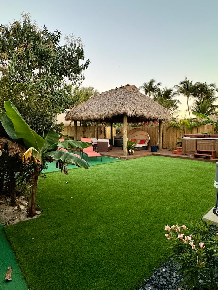 Cozy House W/ Tropical Backyard 4 Min Dr To Beach - Pompano Beach, FL