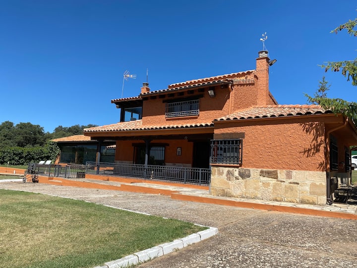 Finca El Chaparral En La Sierra Santa Ana De Soria - Soria