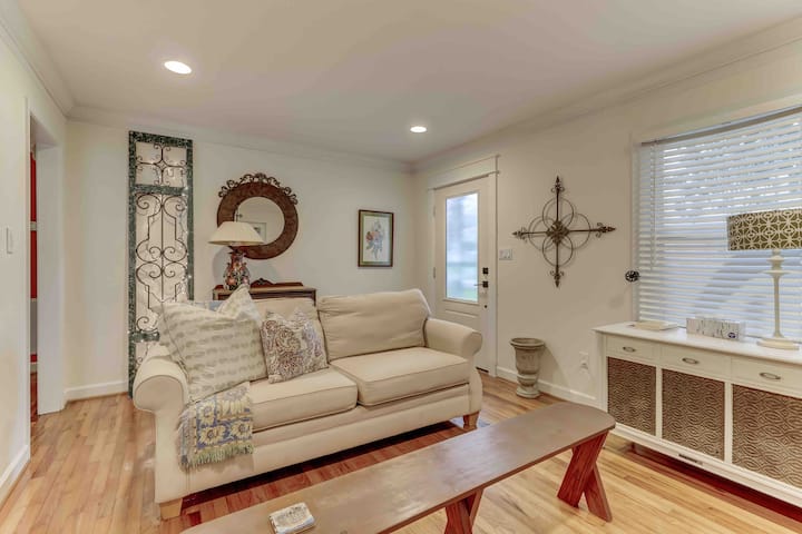 Lovely Linthead Escape - Fort Mill, SC